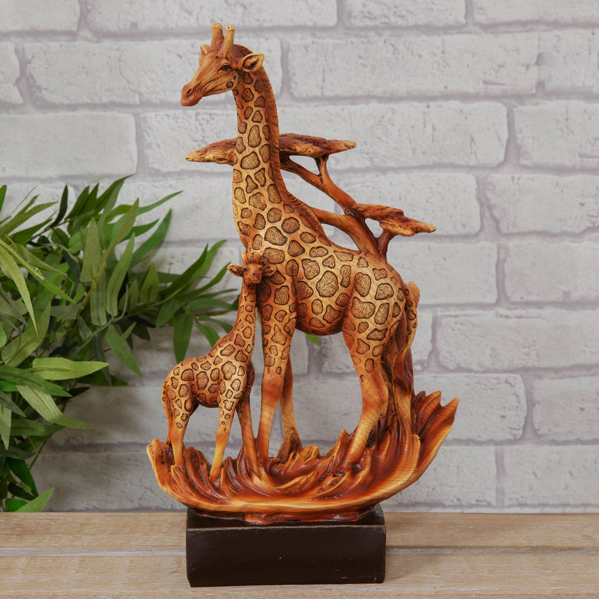Naturecraft Wood Effect Resin Figurine - Giraffe Family | Widdop and Co.