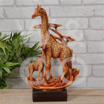 Naturecraft Wood Effect Resin Figurine - Giraffe Family | Widdop and Co.